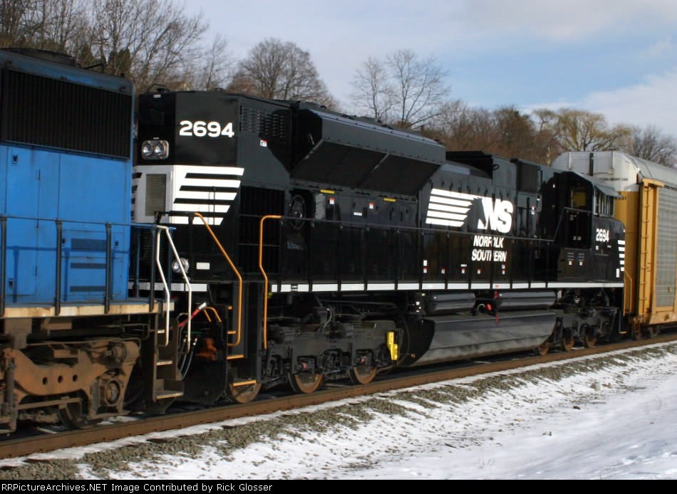 WB 11J With New NS SD70M-2 #2694